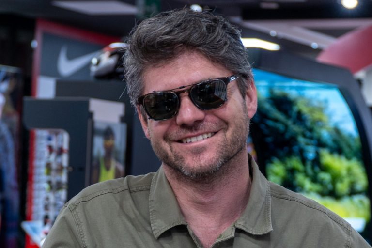 Após perder os óculos, Pedro Caeiro encontrou a melhor solução na nossa ...